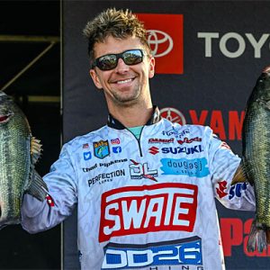 Pipkens riding high at Sturgeon Bay – Chad Pipkens Elite Series Angler
